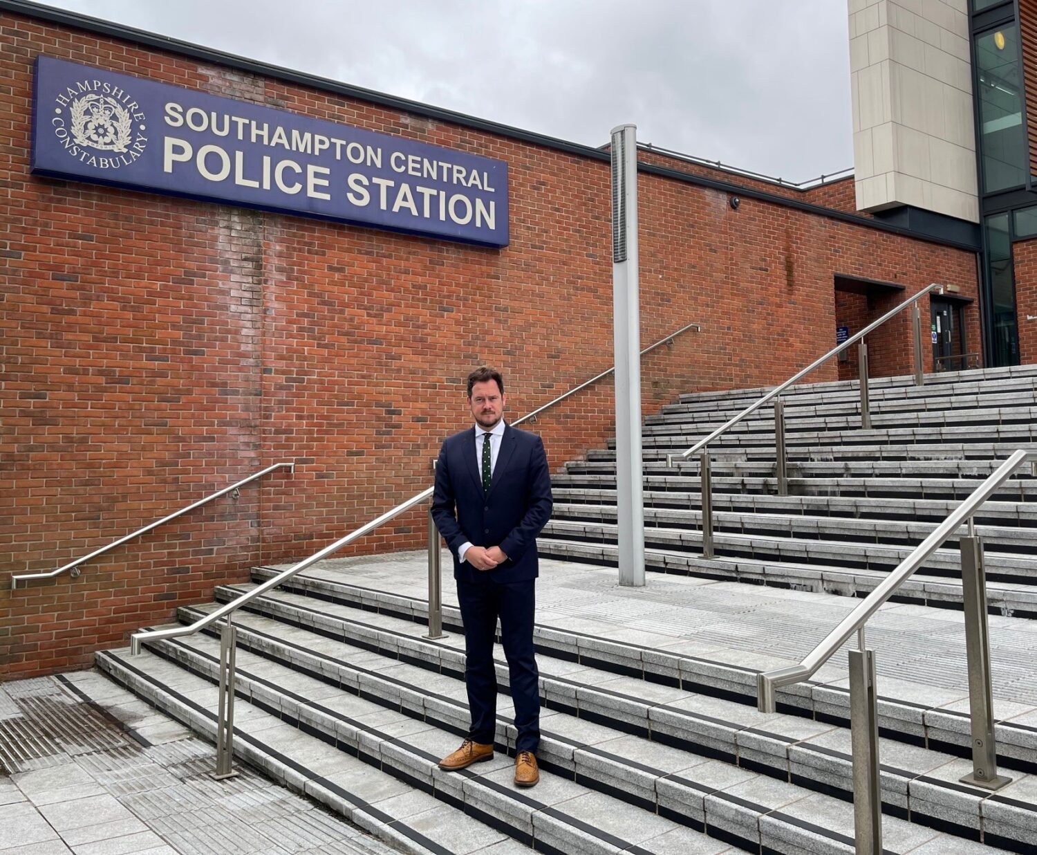 Portsmouth MP continues work with police to tackle crime in visit to ...