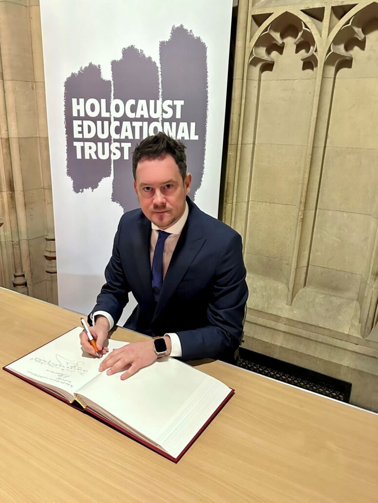 Stephen Morgan MP signs Holocaust Educational Trust Book of Commitment ...